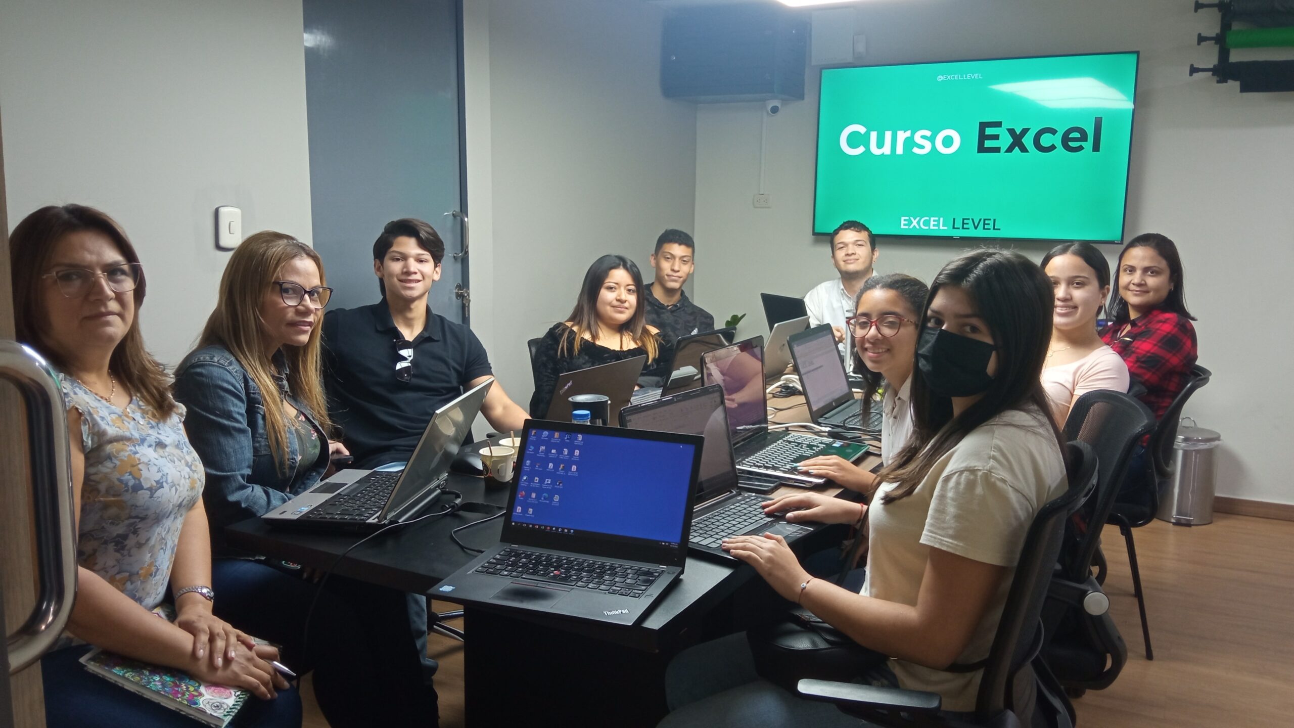 Curso Básico Intermedio Híbrido Excel Level Capacitación